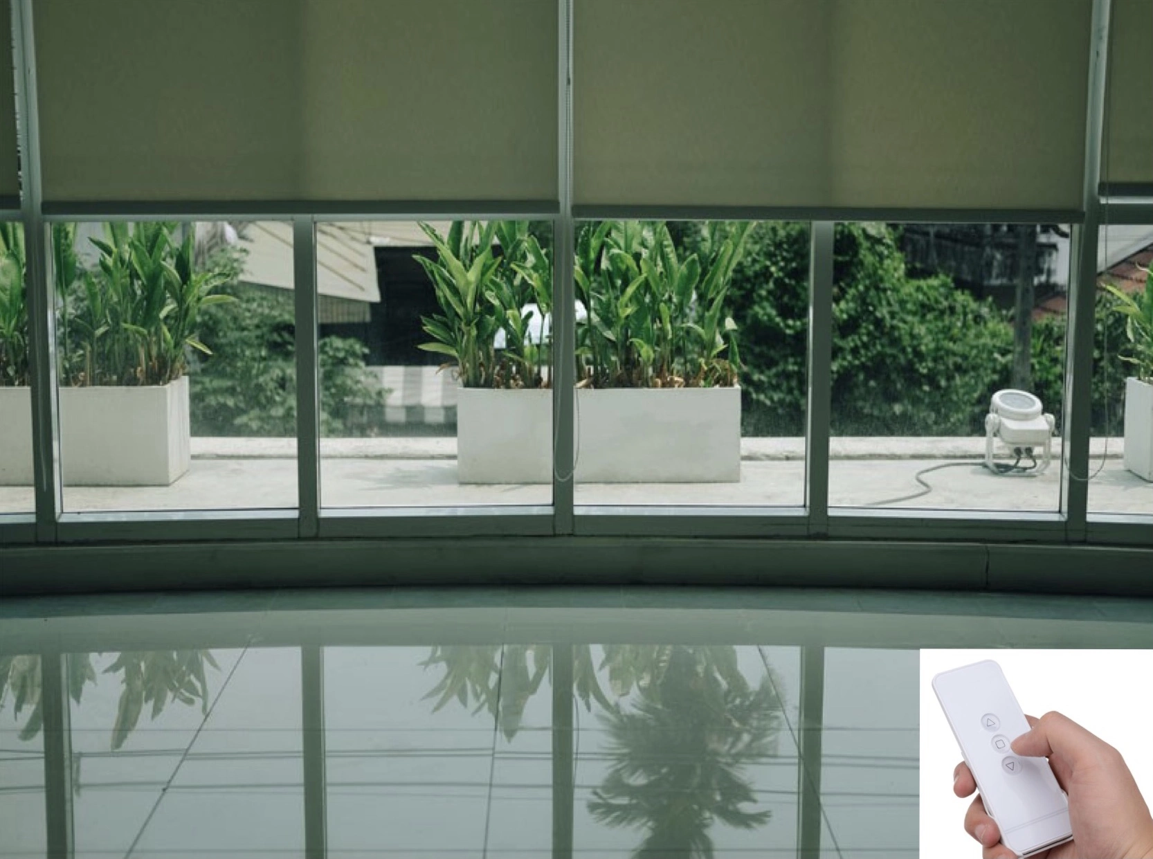 Avail Effortless Control with Smart Motorized Roller Blinds